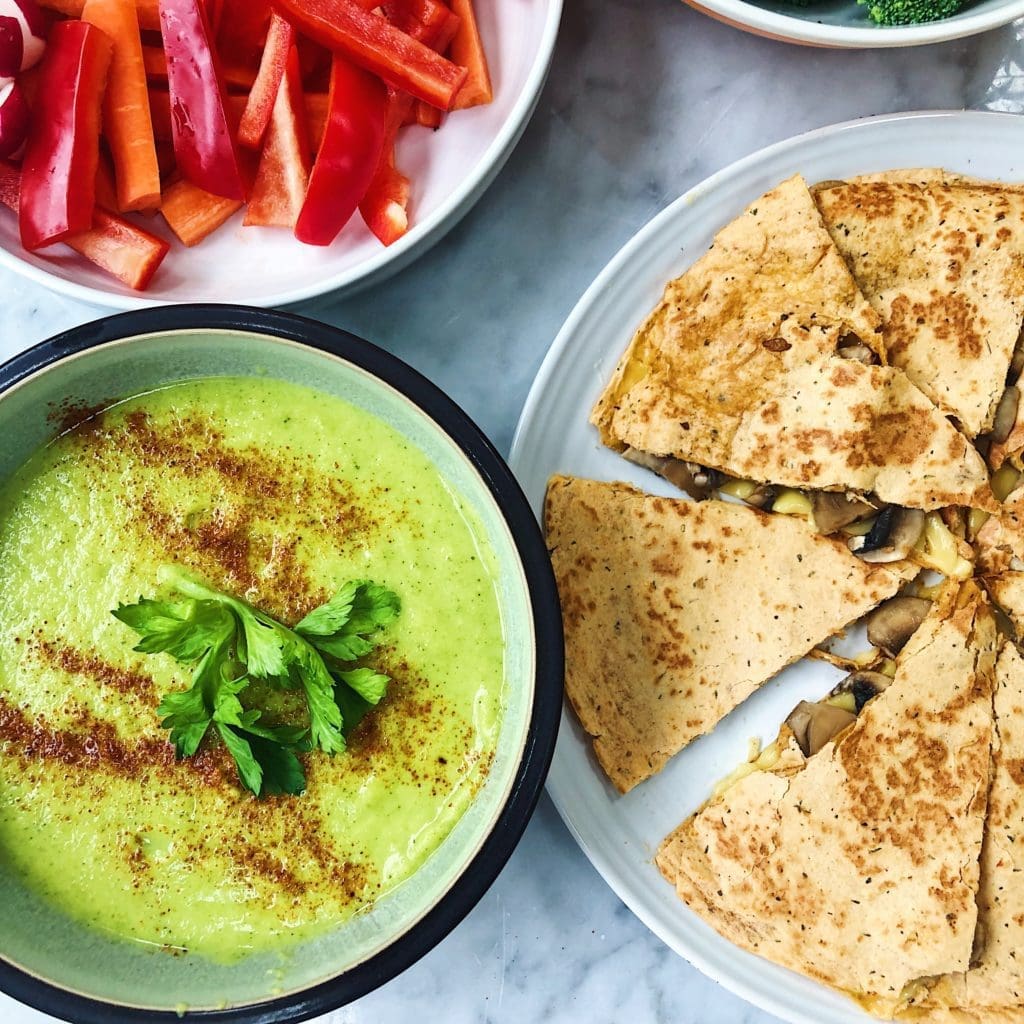 Creamy Celery and Broccoli Soup Recipe for a Cosy Night In | renlabelle.com